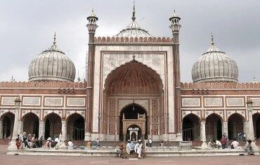 The Enchanting Yakshi Statue: A Symbol of Kerala's Artistic Heritage ...