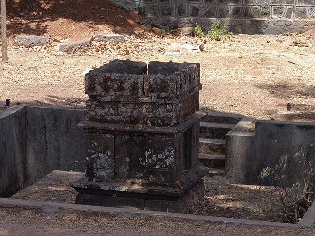 Chhatrapati Sambhaji Maharaj Samadhisthal Tulapur: Famous Historical ...