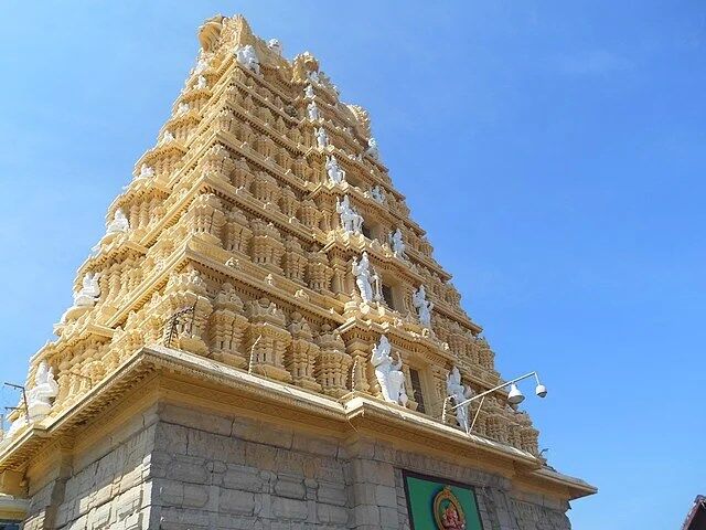 Chamundeshwari Temple: Famous Sacred Temple in Mysore - E India Tourism