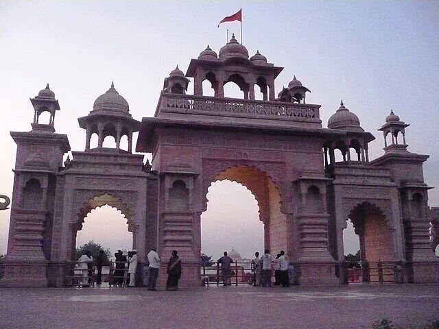 Anand Sagar: Best Tranquil Oasis of Serenity and Recreation - E India ...