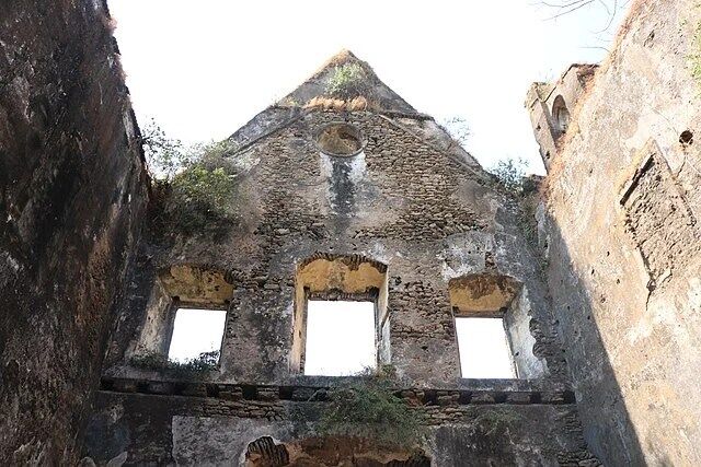 Moti Daman Fort: Best Historical Landmark - E India Tourism