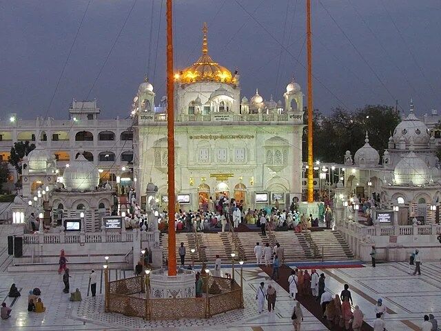Hazur Sahib Gurudwara: Famous Sacred Sikh Pilgrimage Site in Nanded - E ...