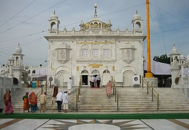 Hazur Sahib Gurudwara: Famous Sacred Sikh Pilgrimage Site in Nanded - E ...