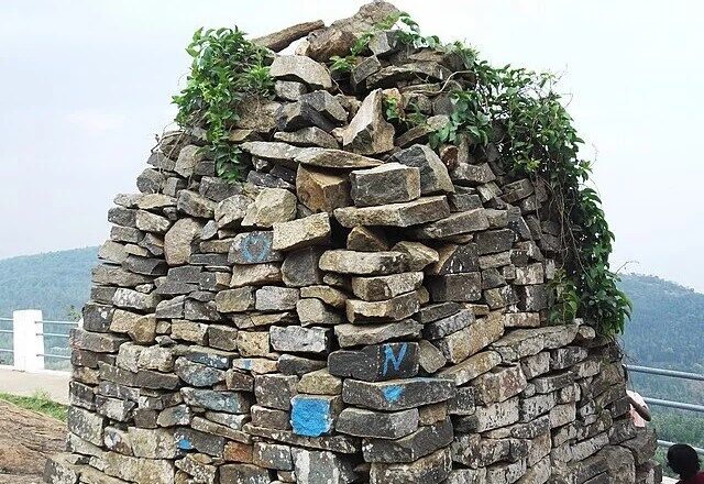 Pagoda Point: Famous Scenic Vantage Point in Yercaud - E India Tourism