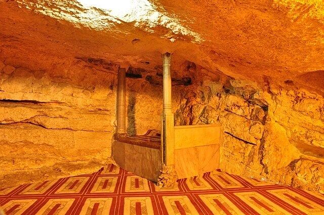 Exploring the Hidden Wonders of Arwah Caves: A Nature Lover’s Paradise ...